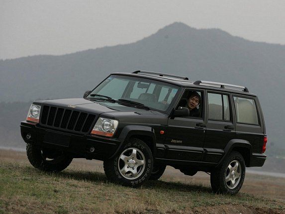BAIC Jeep Cherokee 2500: поколения, кузова по годам, история модели и ...